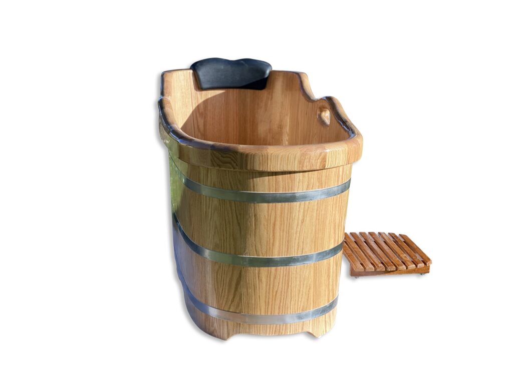 American Red Oak or Thailand Rubberwood Wooden Bath - Shym Saunas