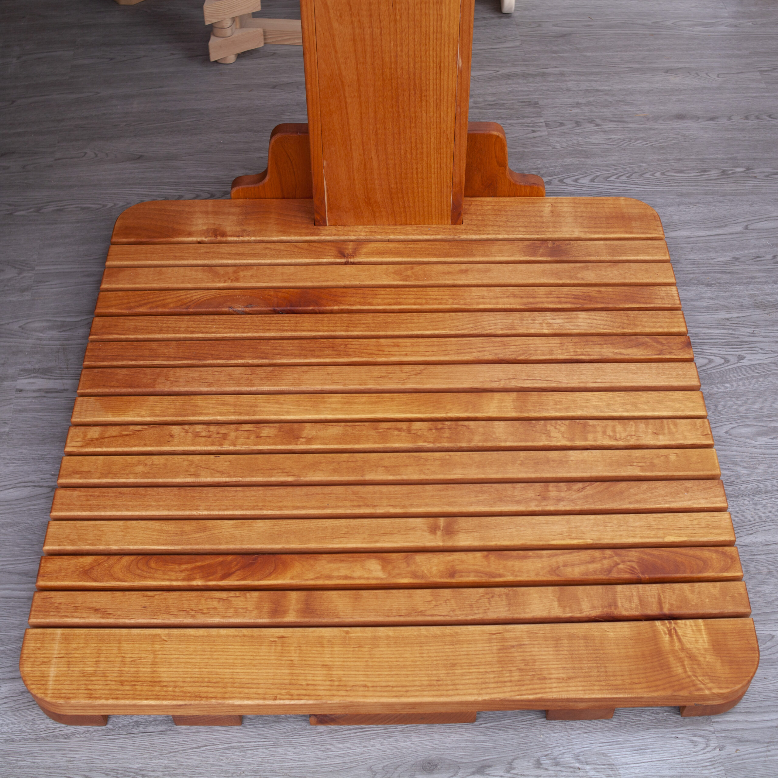 Hardwood Timber Outdoor Shower Column (Alder Wood) - Shym Saunas