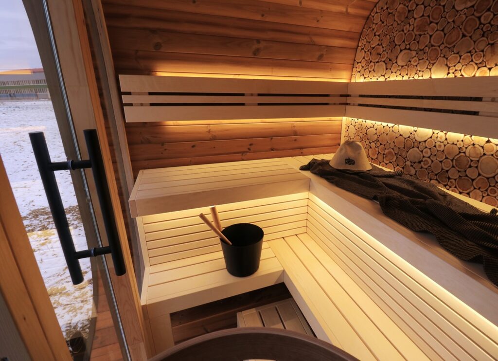 Sauna Heat Lamp Black Round 220-240V 60W w/ Bulb - Shym Saunas