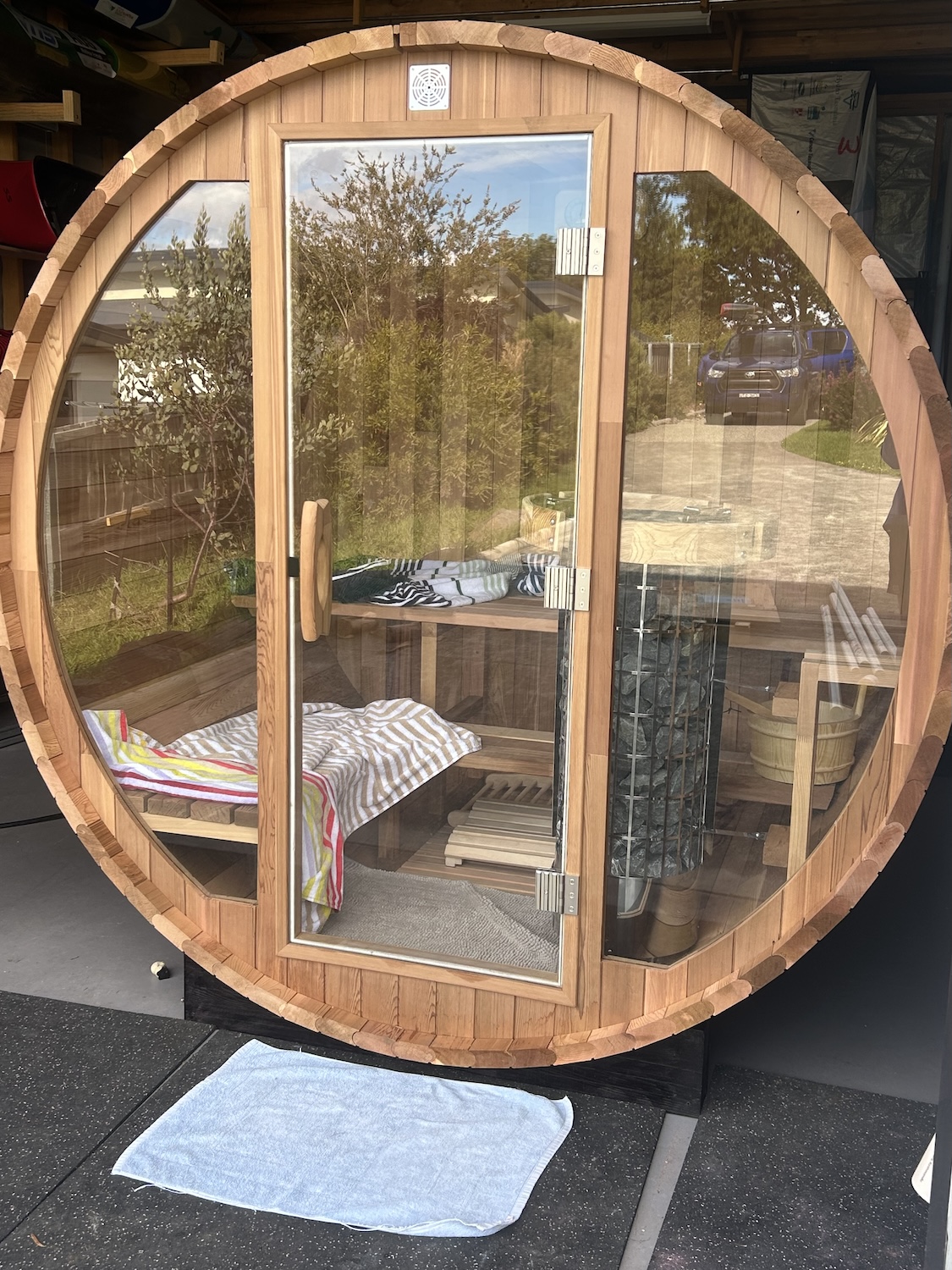 Round Barrel Sauna Blackmans Bay – Unity Installation